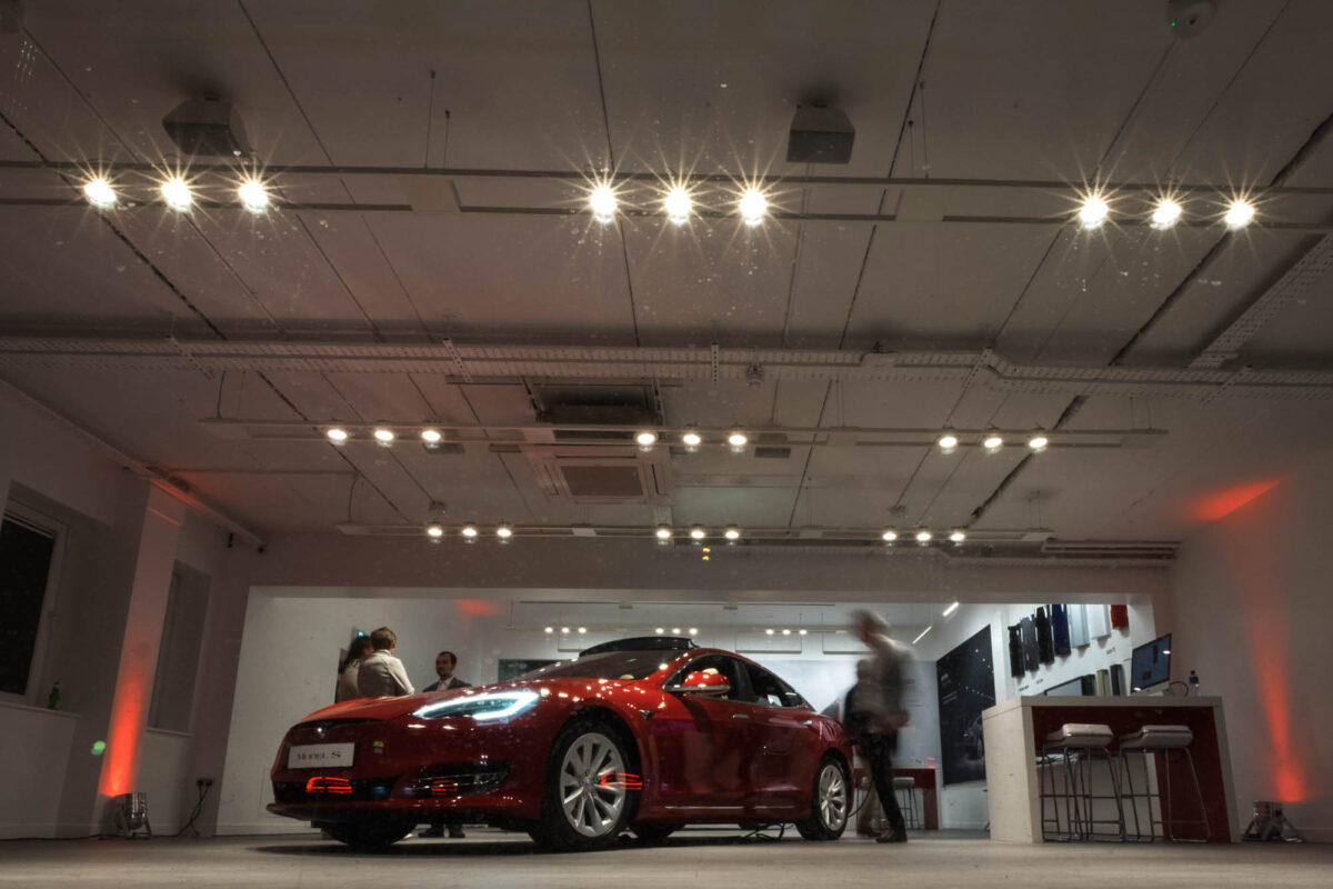 Tesla's opens their first Store, Service Center and Supercharging ...