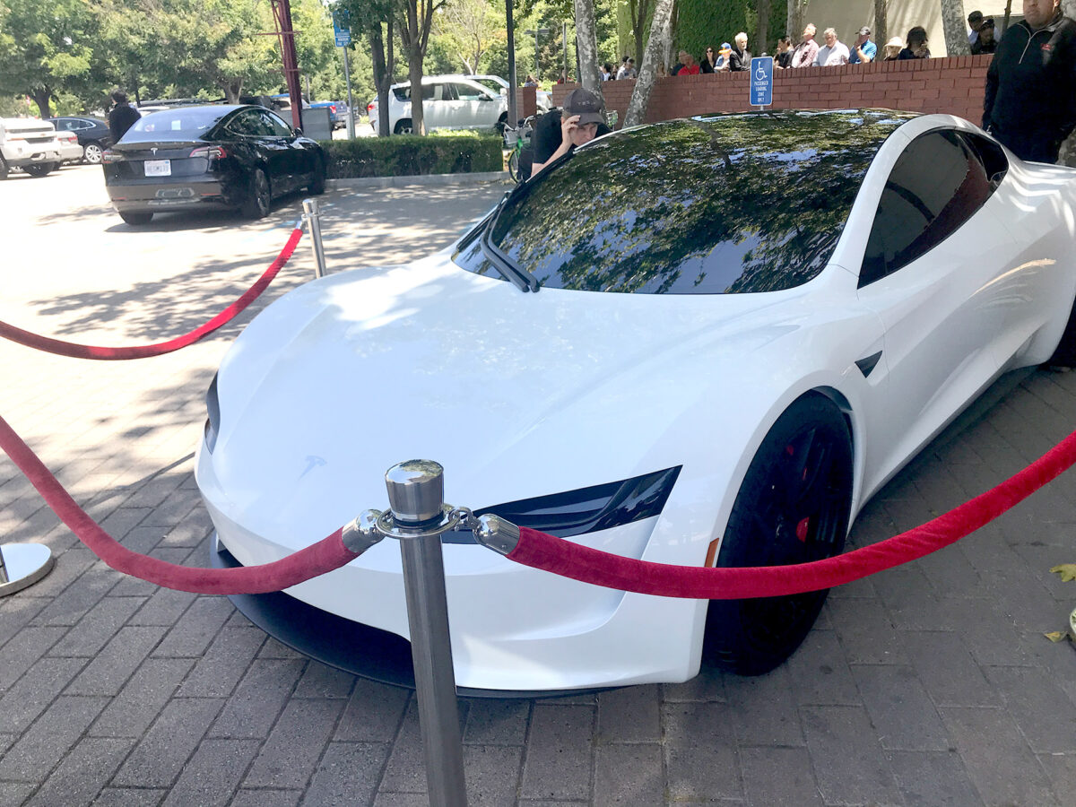 Gallery: White Tesla Roadster and Semi Truck at the 2018 Tesla ...