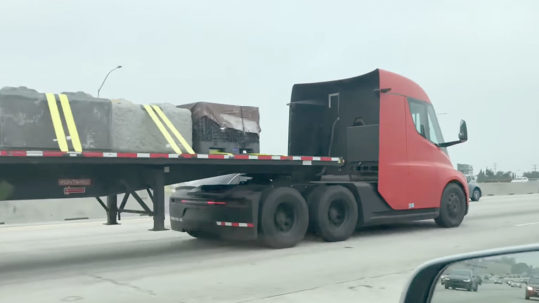 Walmart Canada orders 30 more Tesla Semi Trucks as part of their 100% ...