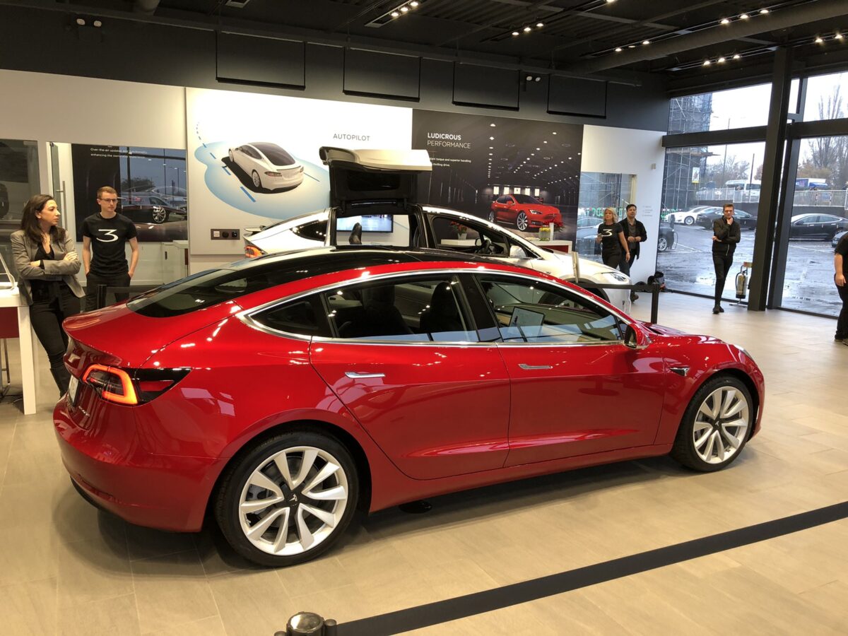 First Tesla Model 3 reaches UK for display at the Park Royal Tesla ...