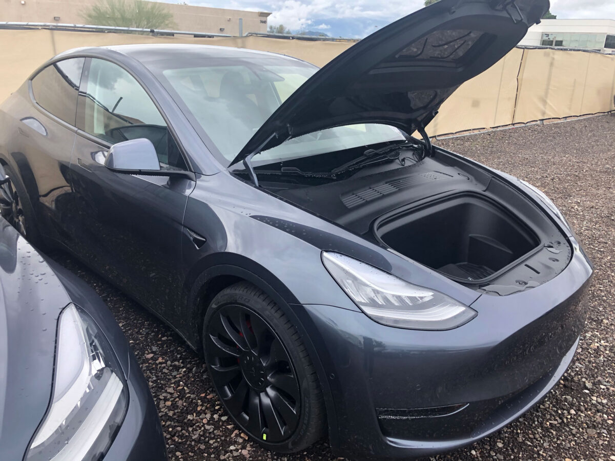 Tesla Model Y photo gallery shows the huge trunk and frunk cargo space ...