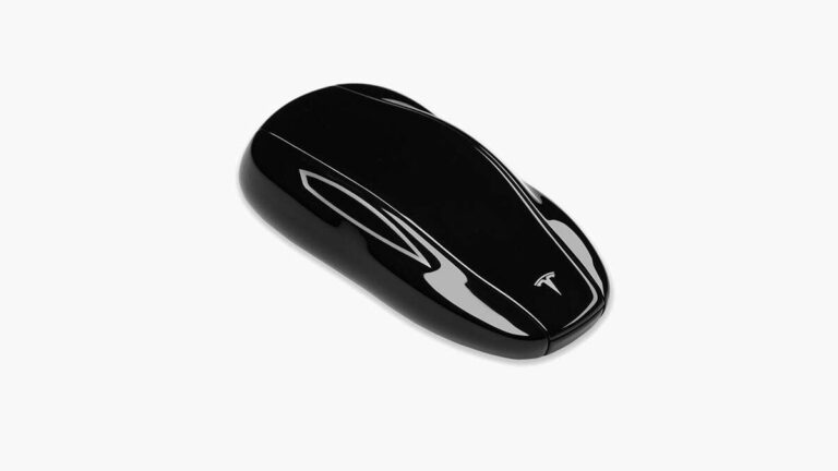 Tesla makes Model Y Key Fob with passive entry available in online store